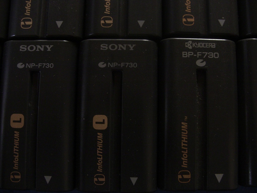 Yahoo!オークション - ビデオカメラ用バッテリー NP-F730 BP-F730 60...