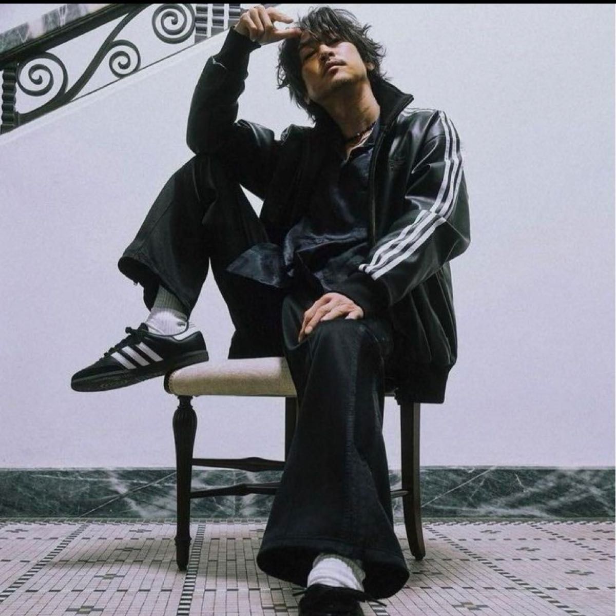 新品未使用 L】adidas フェイクレザー アディカラー ファイヤー 新品未使用 L】adidas フェイクレザー アディカラー ファイヤー