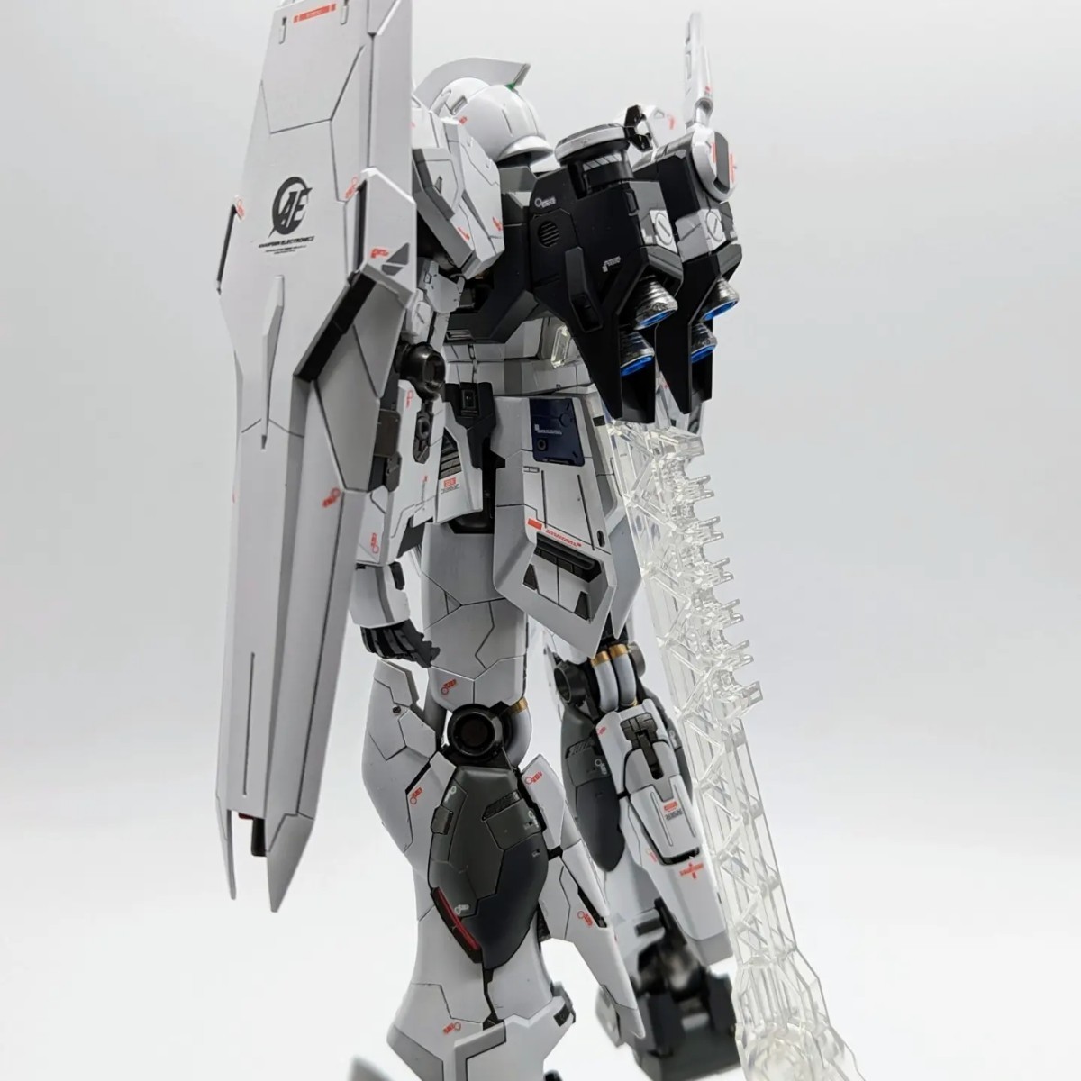 Yahoo!オークション - MG 1/100 νガンダムverkaファーストロットカラ...