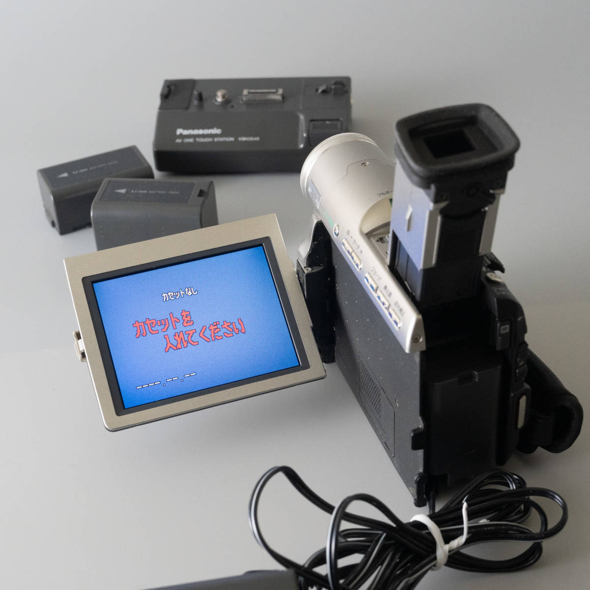 Yahoo!オークション - Panasonic MiniDV NV-DS9 MiniDV デジタルビデオ...