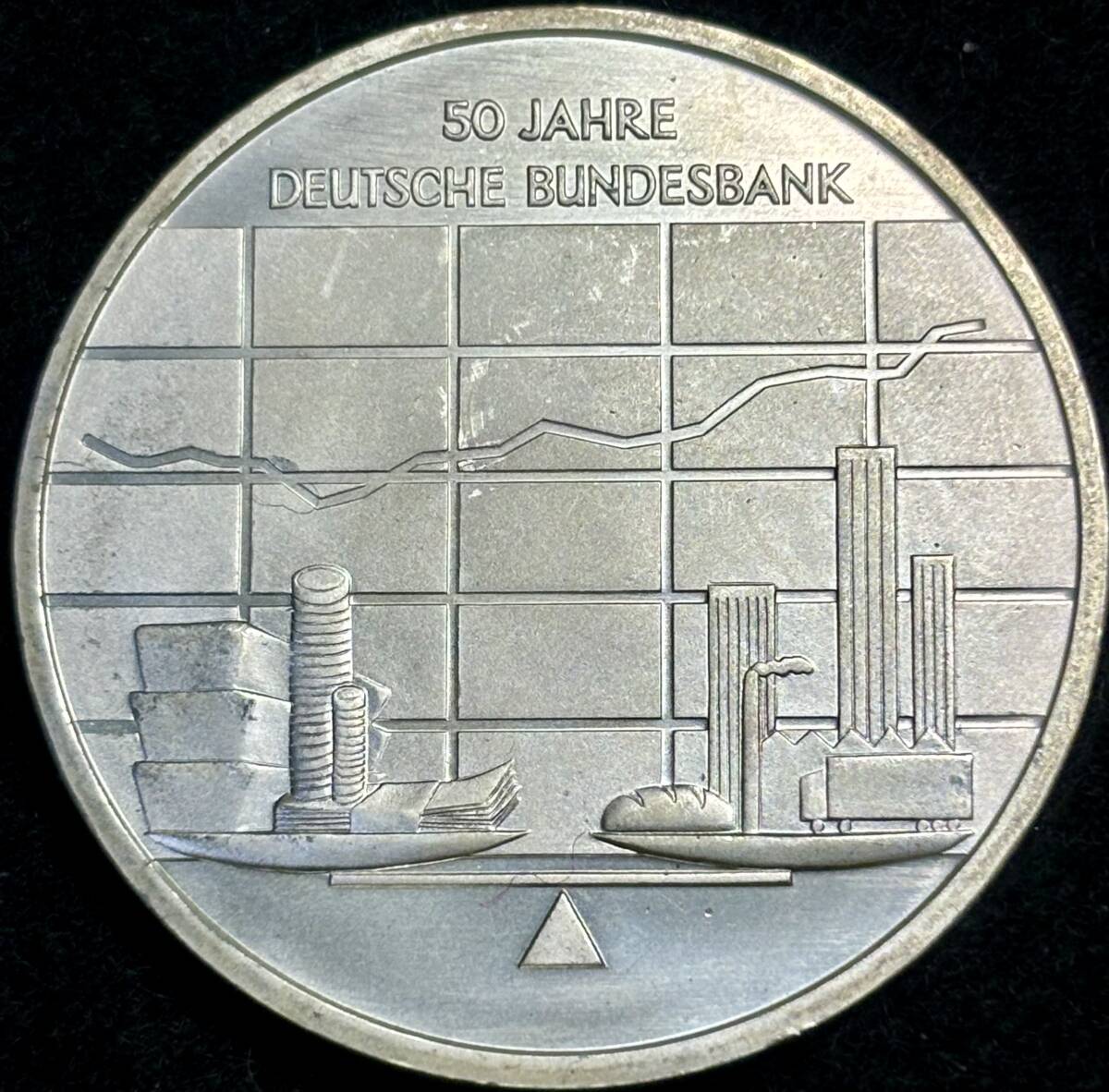 Yahoo!オークション - 【ドイツ銀貨】(2007年① 18.0g 直径32mm)