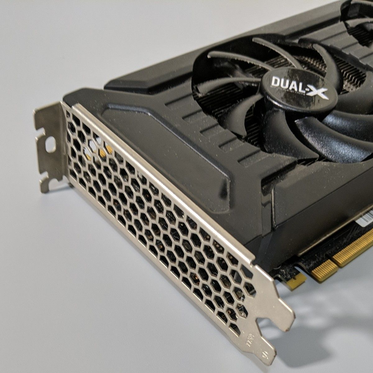 Nvidia Sapphire P104 100 8GB グラフィックボード GPU GTX1080 Nvidia Sapphire P104 100 8GB グラフィックボード GPU GTX1080