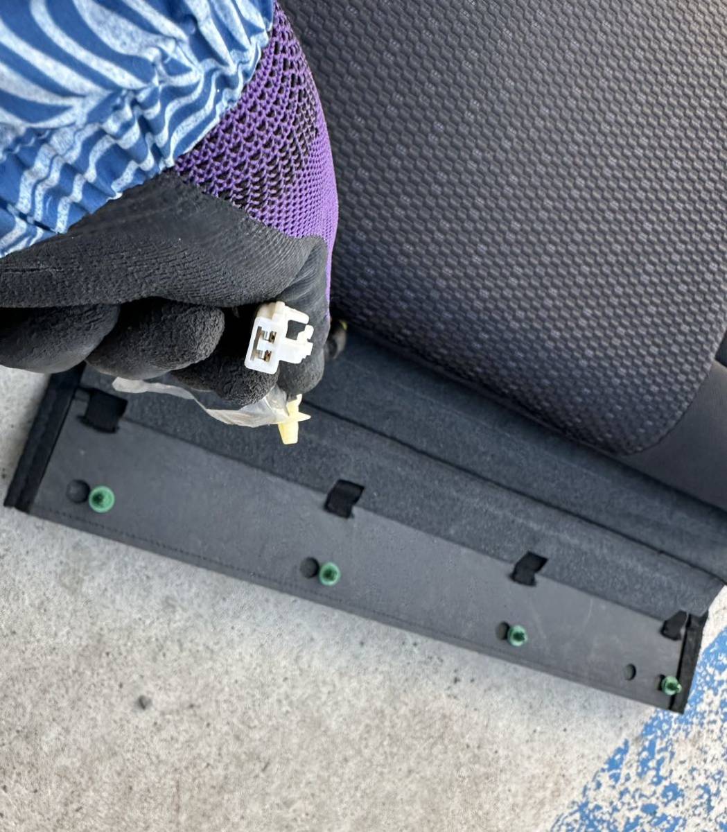 Yahoo!オークション - 良品 スバル フォレスター DBA-SJ5 Rシート SJ5 ...