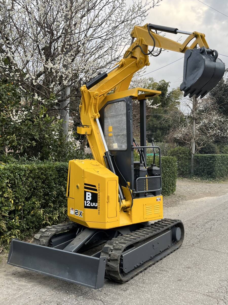 Yahoo!オークション - ヤンマー ミニユンボ 2トンクラス B2X ゴムキャ...