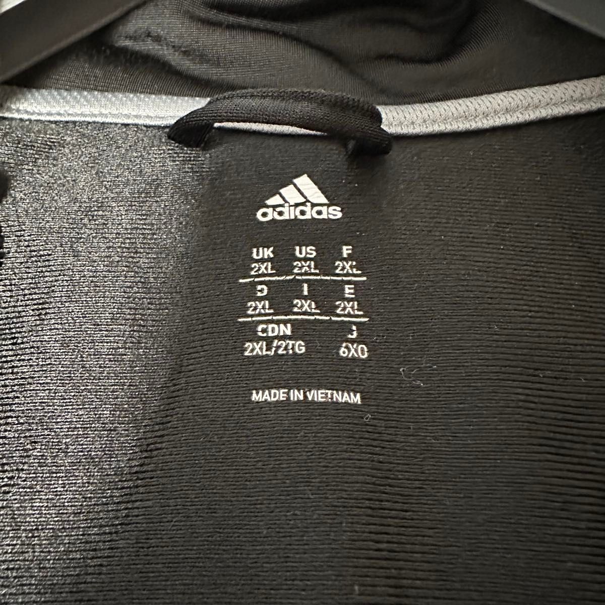 adidas アディダス パフォーマンスロゴ トラックジャケット adidas アディダス パフォーマンスロゴ トラックジャケット