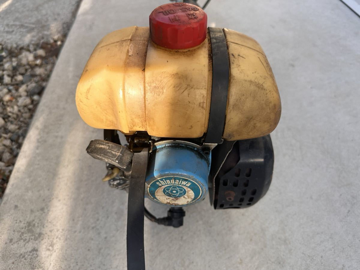 Yahoo!オークション - P # 新ダイワ かろーね R35F 草刈機 刈払機 ジャ...