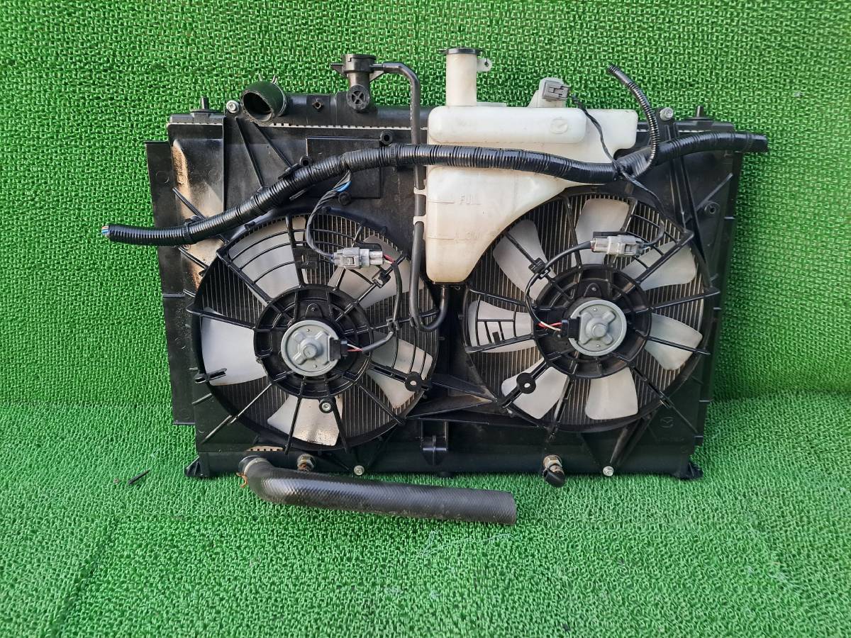 Yahoo!オークション - マツダ MPV LY3P 純正 ラジエーター 電動ファン ...