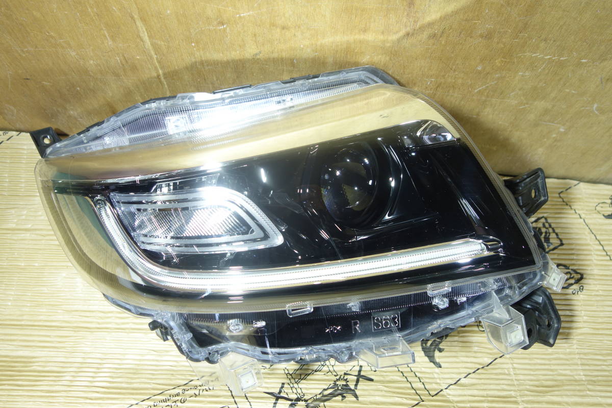 MK53S スペーシア カスタム 純正 LED 右 ヘッドライト ICHIKOH 1960(ヘッドライト)｜売買されたオークション情報、yahooの商品情報をアーカイブ公開 - オークファン ...