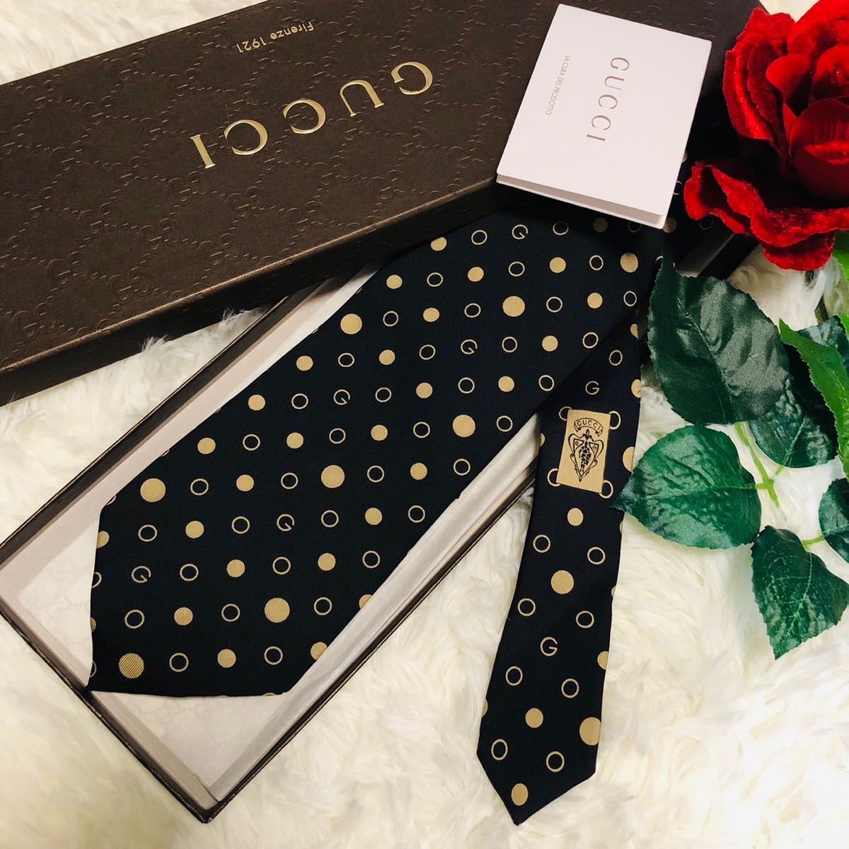 日本代購代標第一品牌【樂淘letao】－GUCCI グッチ メンズ 男性 紳士 ネクタイ ブランドネクタイ 総柄 Gロゴ 黒 ベージュ 結婚式 二次会 ビジネス 私服 剣先 9.2cm