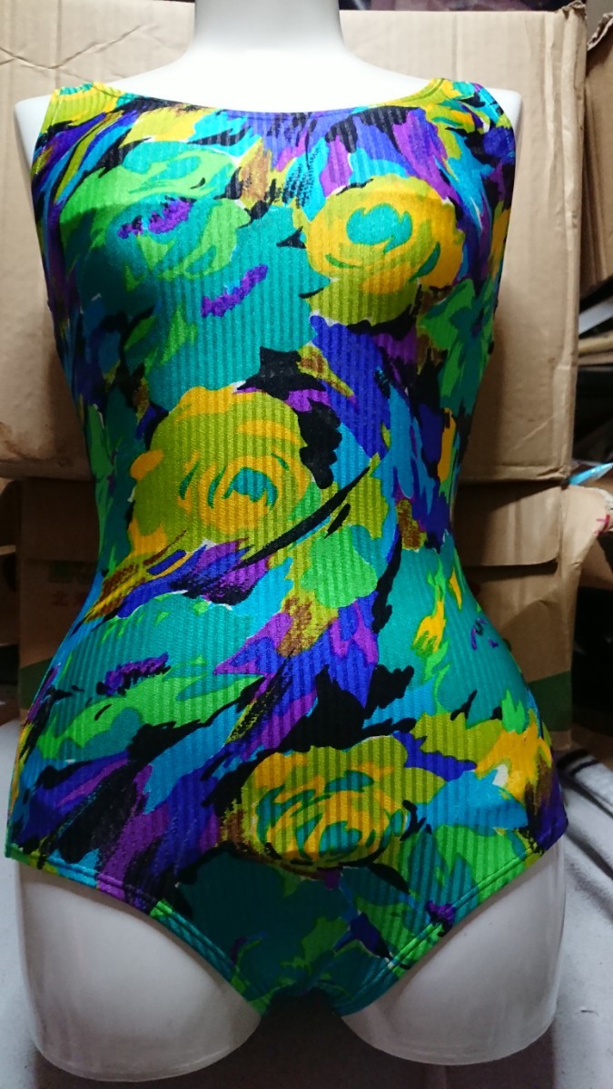 Yahoo!オークション - M1930 arena 競泳水着 セレブなグリーン系花柄ワ...