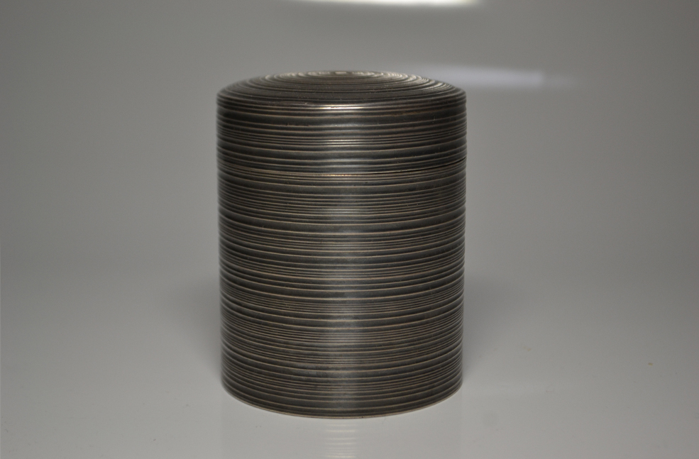 Yahoo!オークション - 純銀 刻印 茶入 茶道具 棗 重さ114g