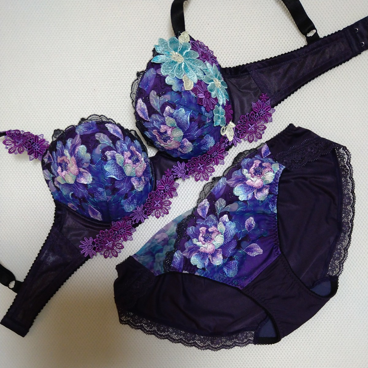 Yahoo!オークション - ワコール サルート51グループ「南アフリカ・ジャ...