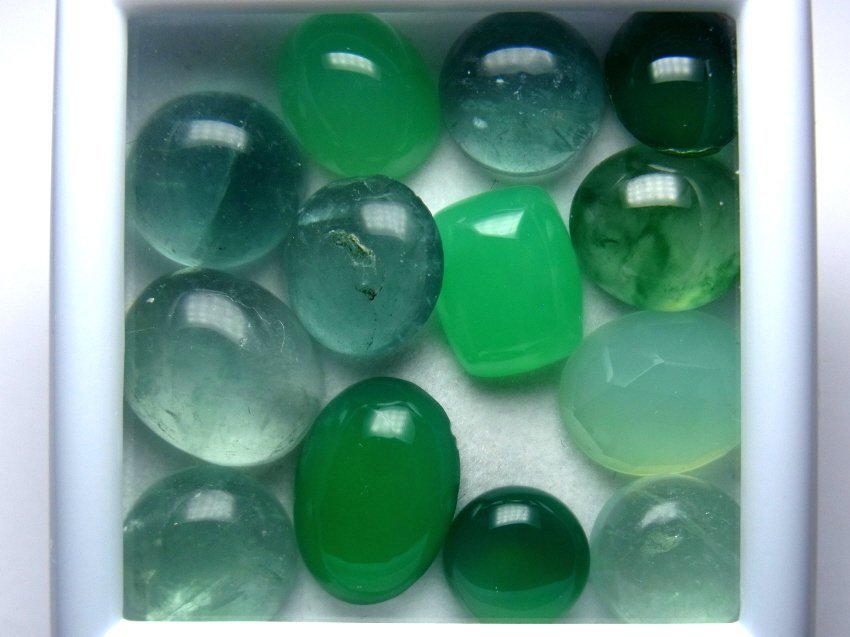 Yahoo!オークション - [Shimoe]最落無し 1円～合計47．4ct 緑色...