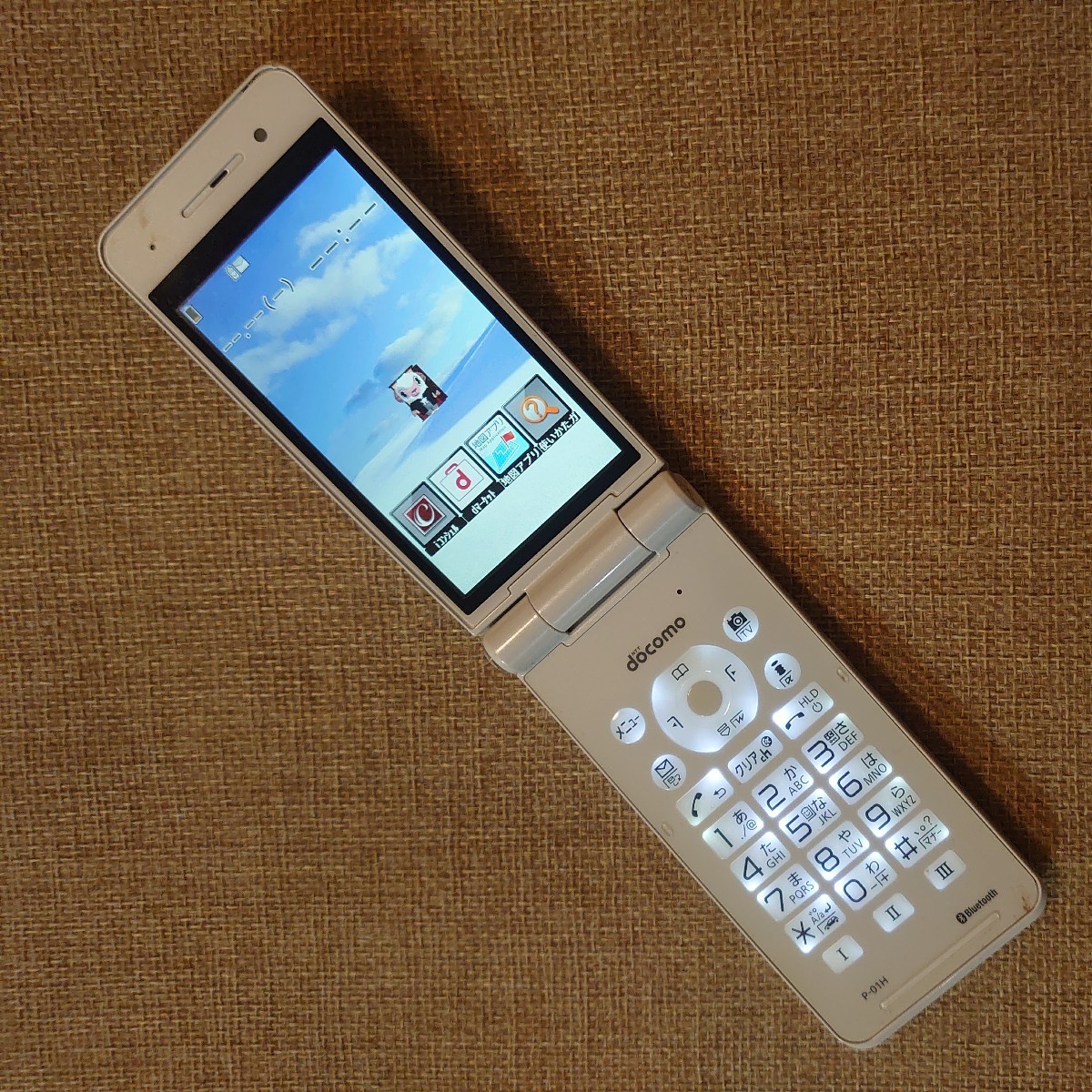 Yahoo!オークション - P-01H docomo ホワイト