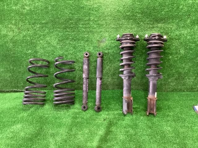 Yahoo!オークション - NV100クリッパー EBD-U71V ストラット・アブソー...