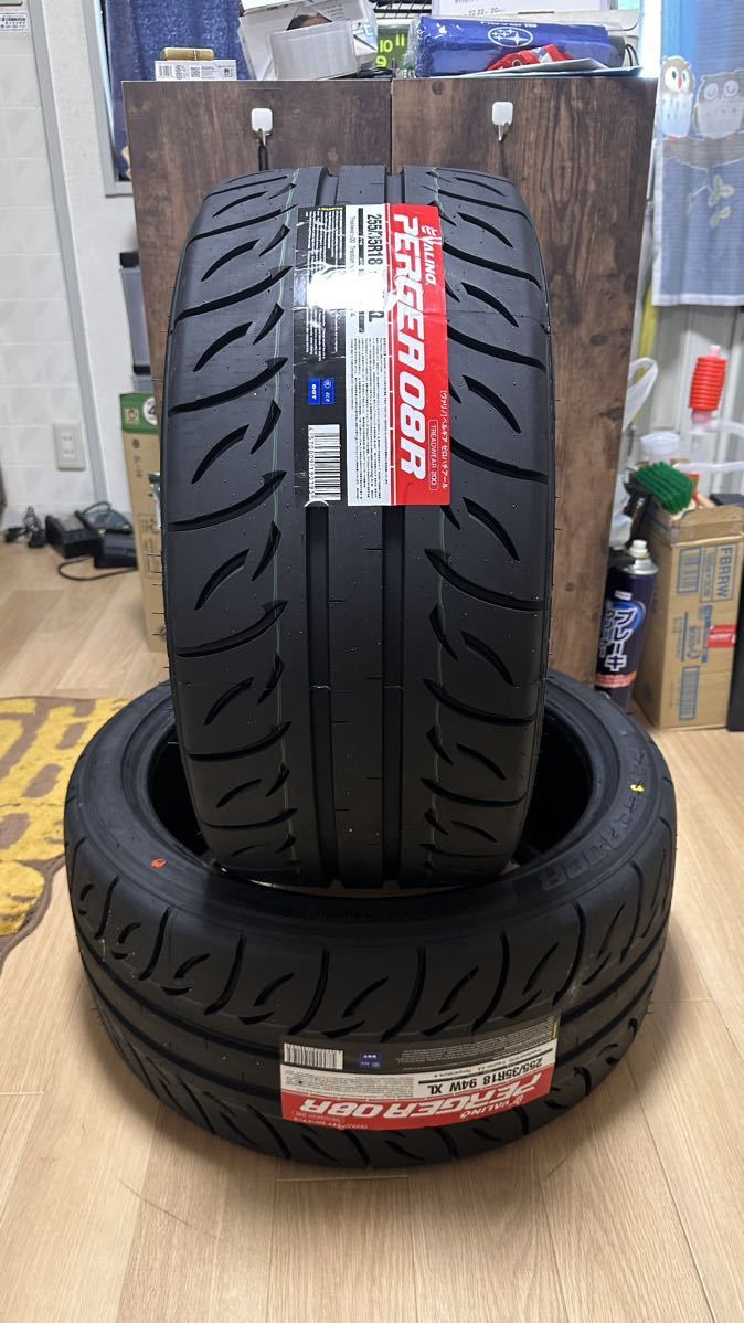 日本代購代標第一品牌【樂淘letao】－VALINO PERGER 08R ヴァリノ ペルギア 255/35R18 2022年41週製 未使用 長期室内保管