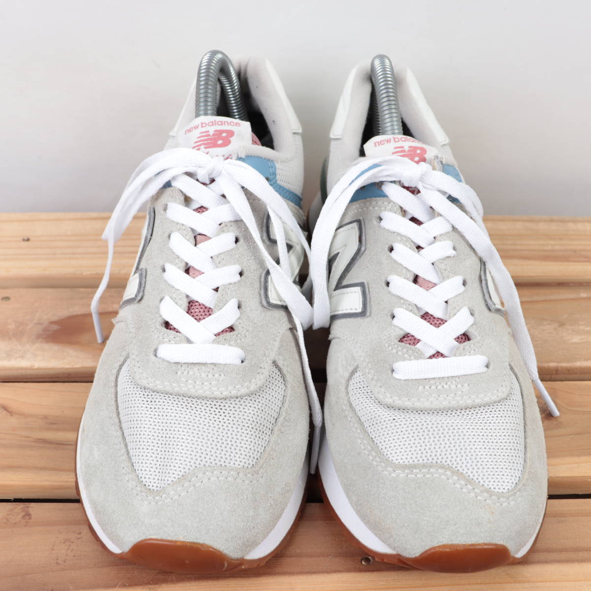 Yahoo!オークション - z9979【574】ニューバランス US7 25.0cm/ライト...