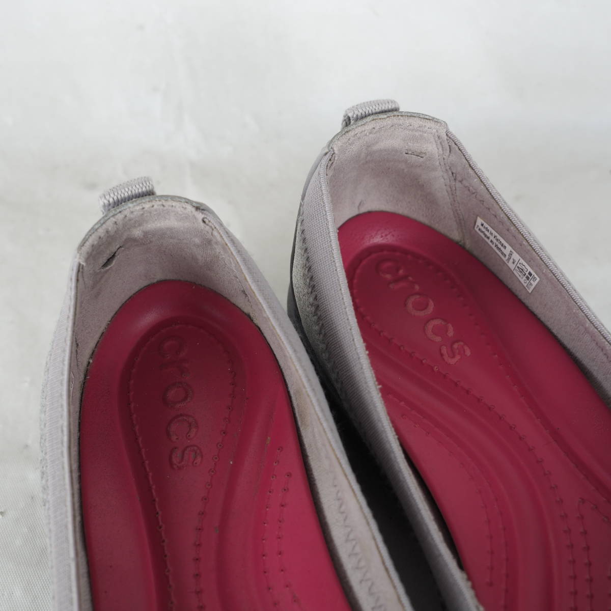 Yahoo!オークション - MK4523 crocs クロックス レディースバレエシュ...