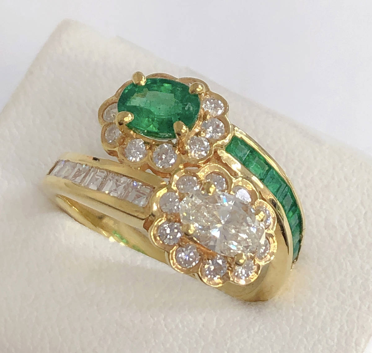 Yahoo!オークション - 素敵 K18 天然エメラルド0.81ct 天然ダイヤモン...