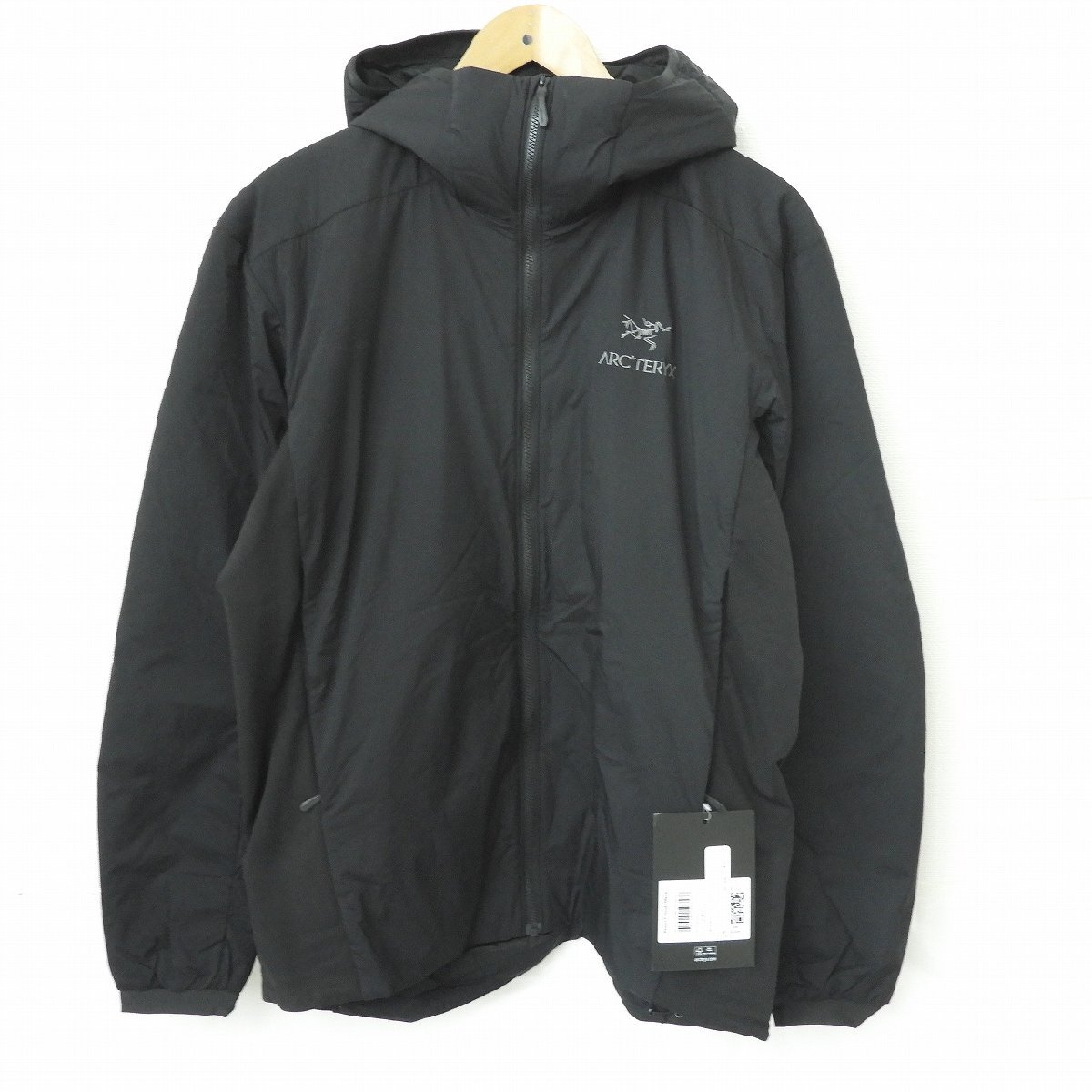 品 ARC'TERYX アークテリクス メンズ 中綿ジャケット アトム LT フーディ サイズ：L ブラック 24108 884107897 0207(Lサイズ)｜売買されたオークション情報 ...