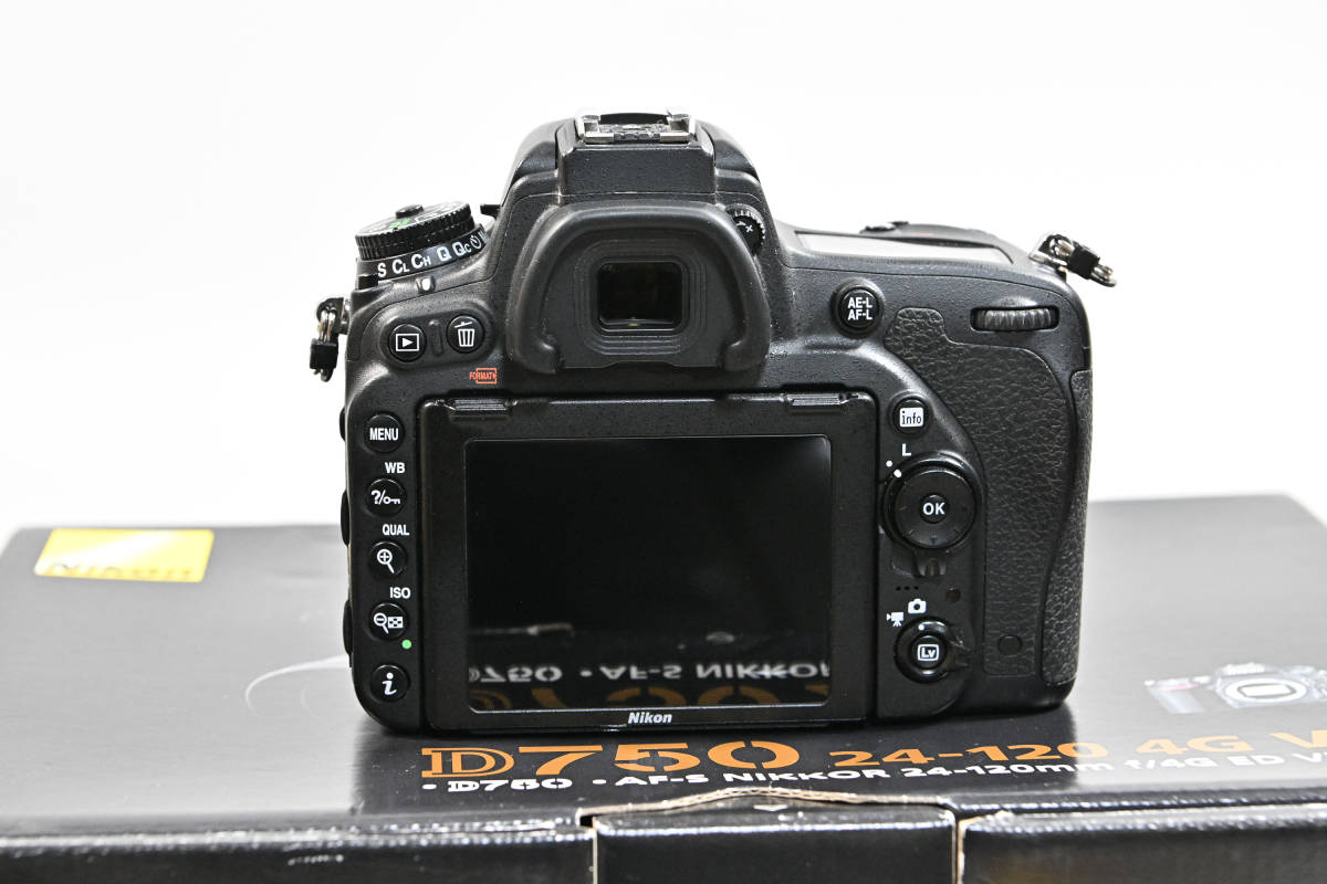 Yahoo!オークション - NIKON D750 （MB-D16付き）