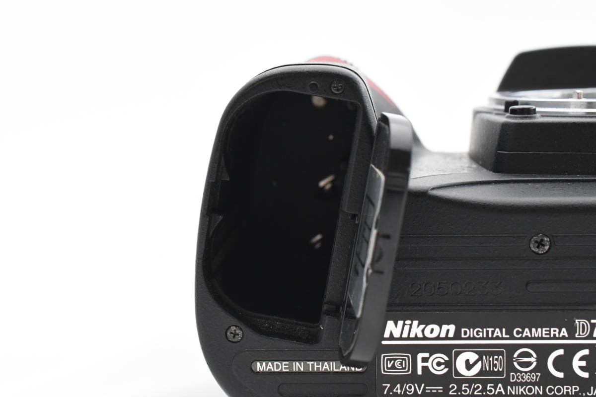 Yahoo!オークション - Nikon ニコン Nikon D70s デジタル一眼カメラボ...