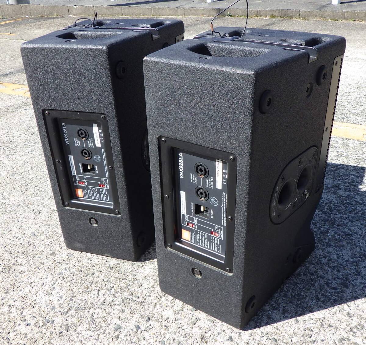 Yahoo!オークション - JBL 2-Wayラインアレイ・スピーカー VRX928LA ペ...