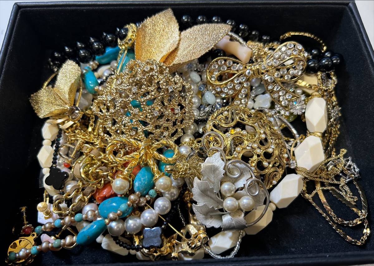 Yahoo!オークション - #1347 メッキアクセサリー おまとめ ブローチ ネ...