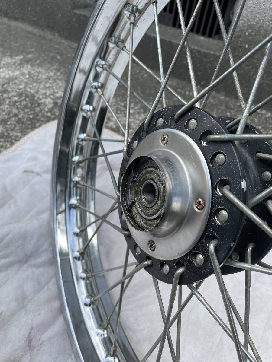 Yahoo!オークション - カワサキSS350.SS400用フロントホイール