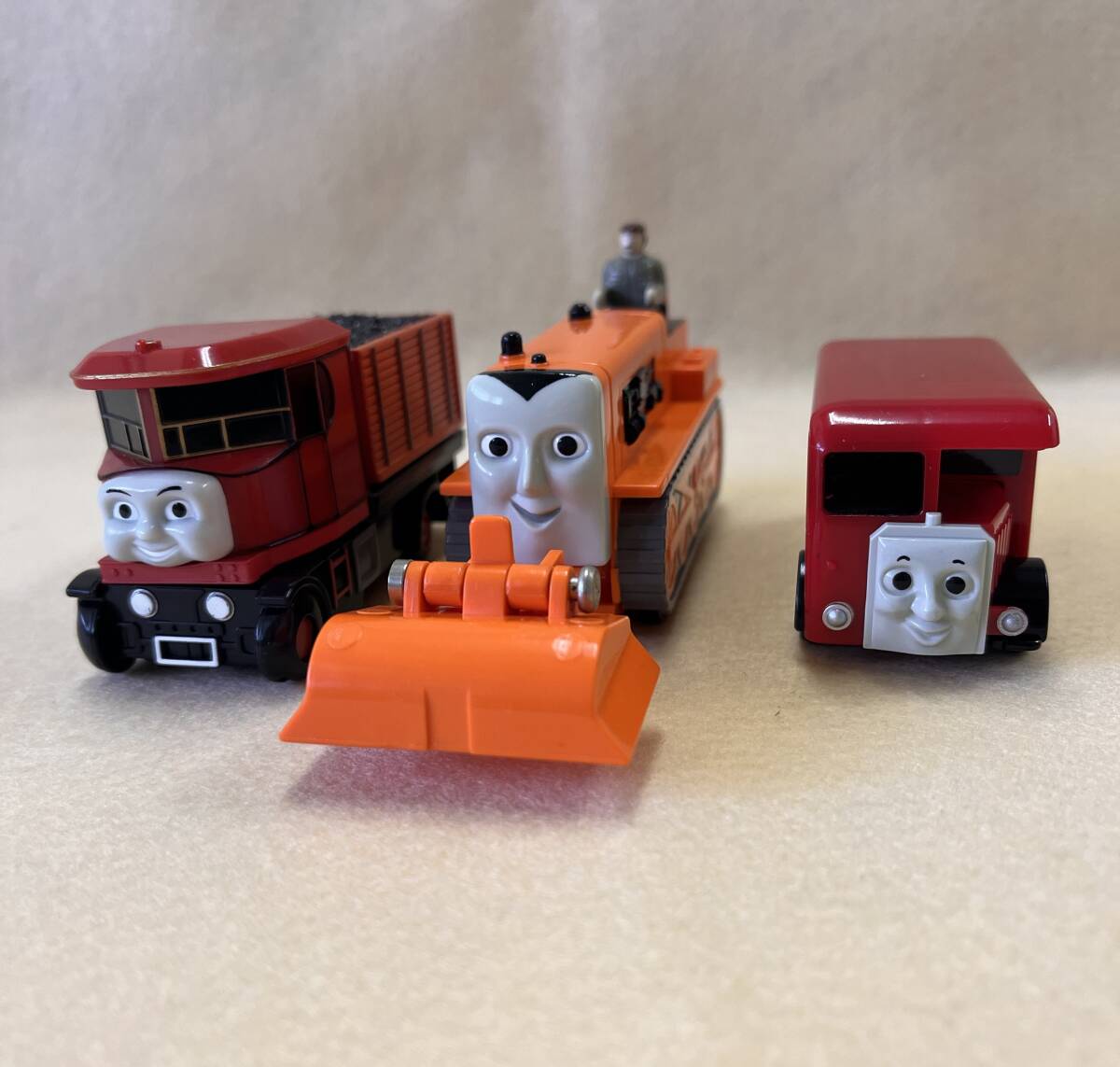 清掃済 絶版 プラレール トーマス プラロード テレンス エリザベス バーディ 3種セット 0051(車両単品)｜売買されたオークション情報、yahooの商品情報をアーカイブ公開 ...