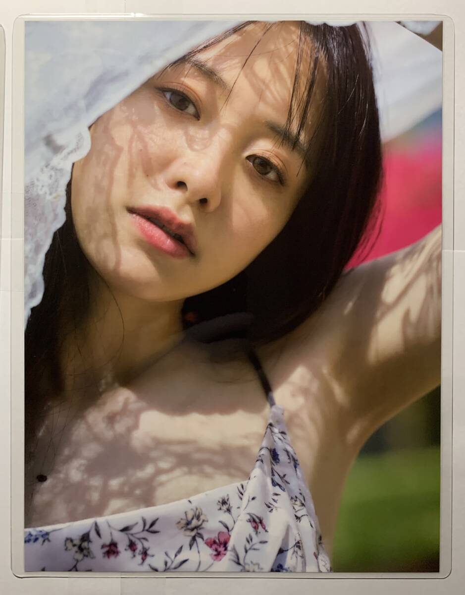 厚手ラミネート加工 森香澄 下着 A4変サイズ 雑誌切り抜き 7ページ Friday2024年3月15日号 グラビア L10 タレント