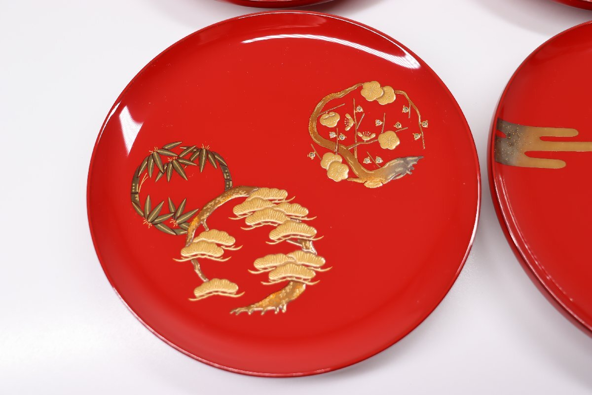 品 伝統工芸品 蒔絵師 新出昭宏 光甫作 輪島塗 朱塗彩色 獅子舞宝尽図替 祝皿 丸皿 六枚 共箱 師 松田権六 g145(菓子器、喰籠)｜売買されたオークション情報、yahooの商品情報を ...