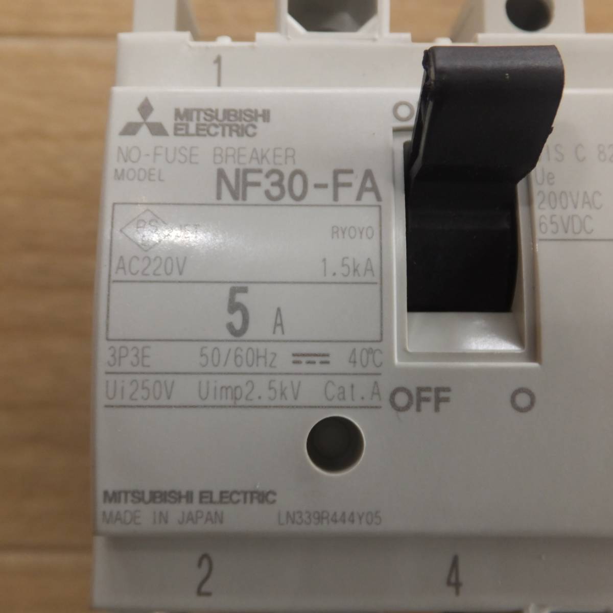 Yahoo!オークション - [送料無料] 未使用 三菱 MITSUBISHI 低圧遮断器 ...