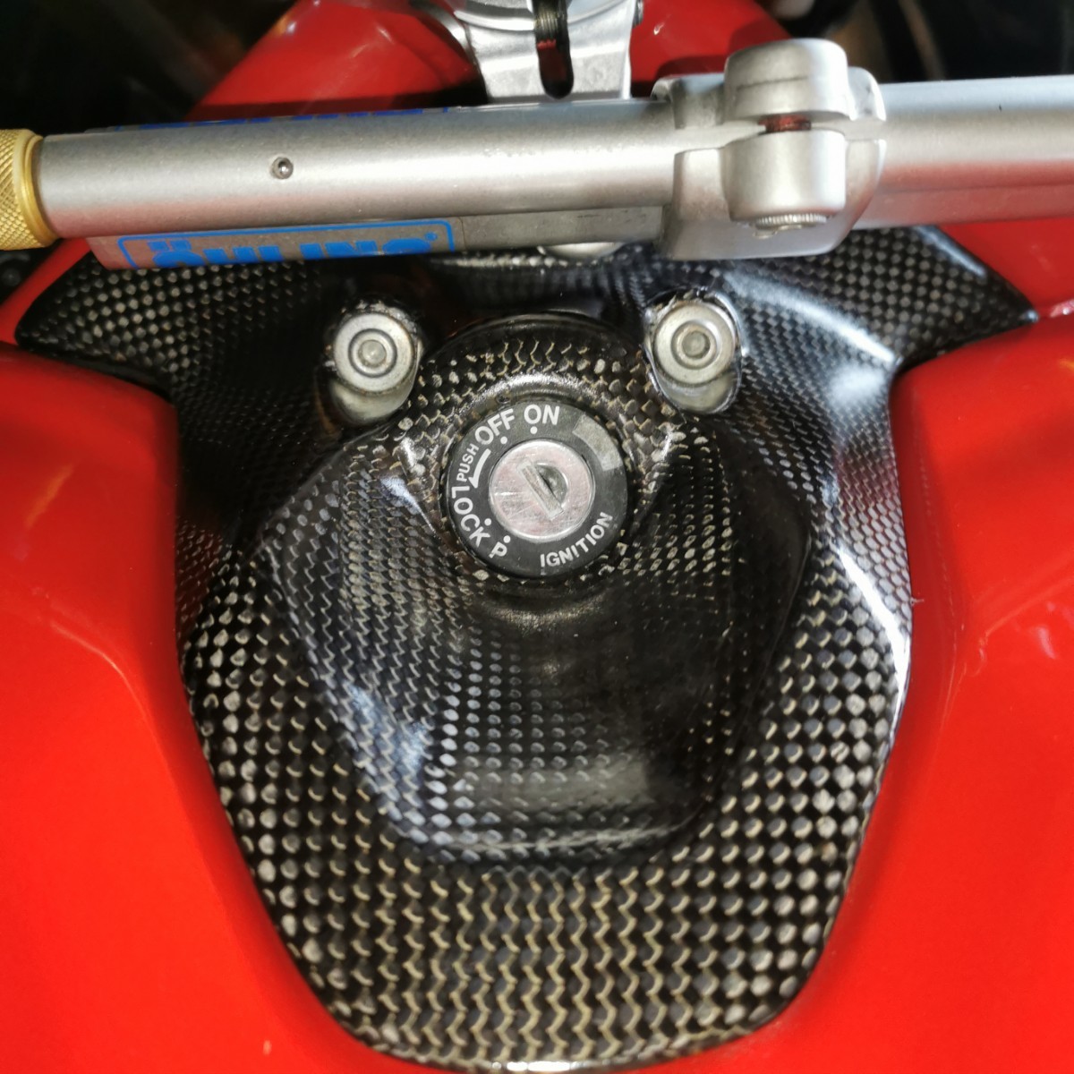 Yahoo!オークション - DUCATI 1098 1198 848 キーシリンダーカバー カ...