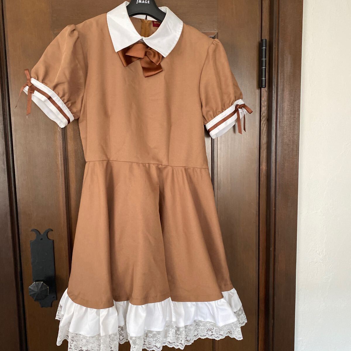 Yahoo!オークション - ボディーラインメイド服(ベージュ) 中古品 Yahoo!オークション - ボディーラインメイド服(ベージュ) 中古品