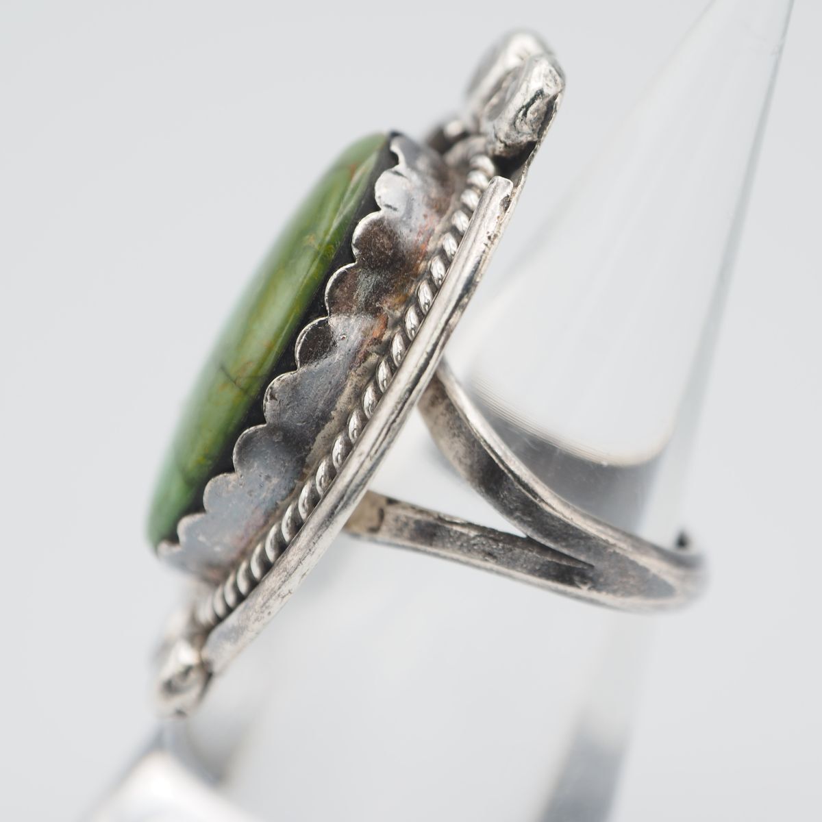 P088 ナバホ ターコイズ トルコ石 STERLING R刻印 リング 大ぶり P088 ナバホ ターコイズ トルコ石 STERLING R刻印 リング 大ぶり