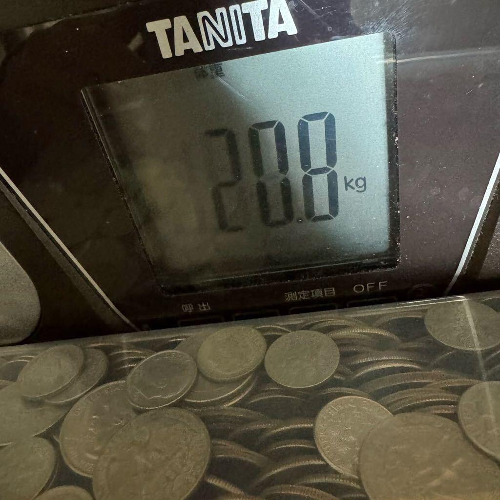 日本代購代標第一品牌【樂淘letao】－アメリカ硬貨 10セント〜1ドルコイン 20.8kgまとめて 大量 額面約900ドル 外国コイン