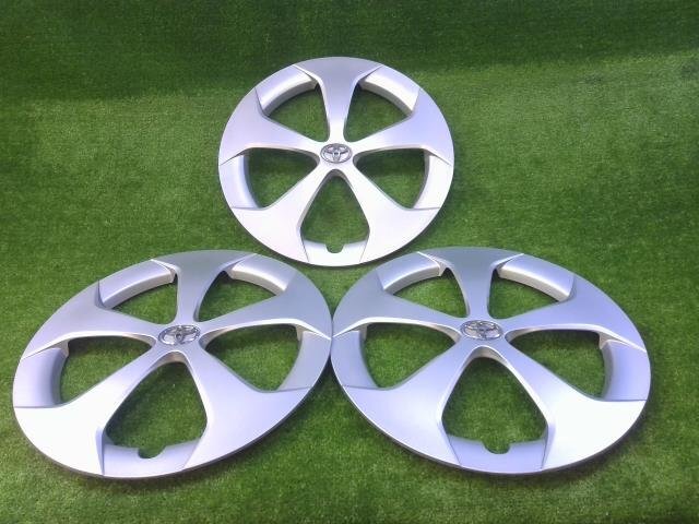 Yahoo!オークション - プリウス ZVW30 15インチ ホイールキャップ 3枚...