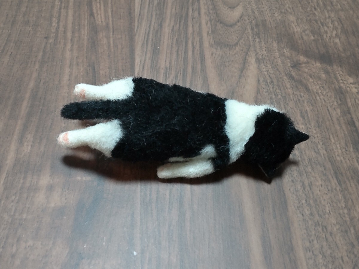Yahoo!オークション - obu ハンドメイド 羊毛フェルト 猫 和猫 ごろ寝...