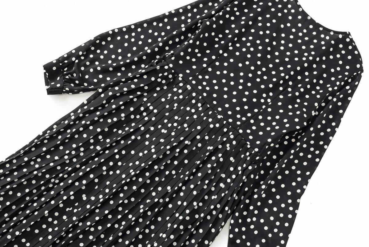 Yahoo!オークション - 美品 リナシメント Msize/11号 ワンピースK070