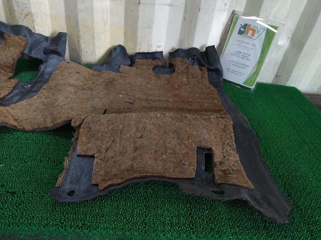 Yahoo!オークション - 三菱 フロアマット デリカスターワゴン Q-P05W P...