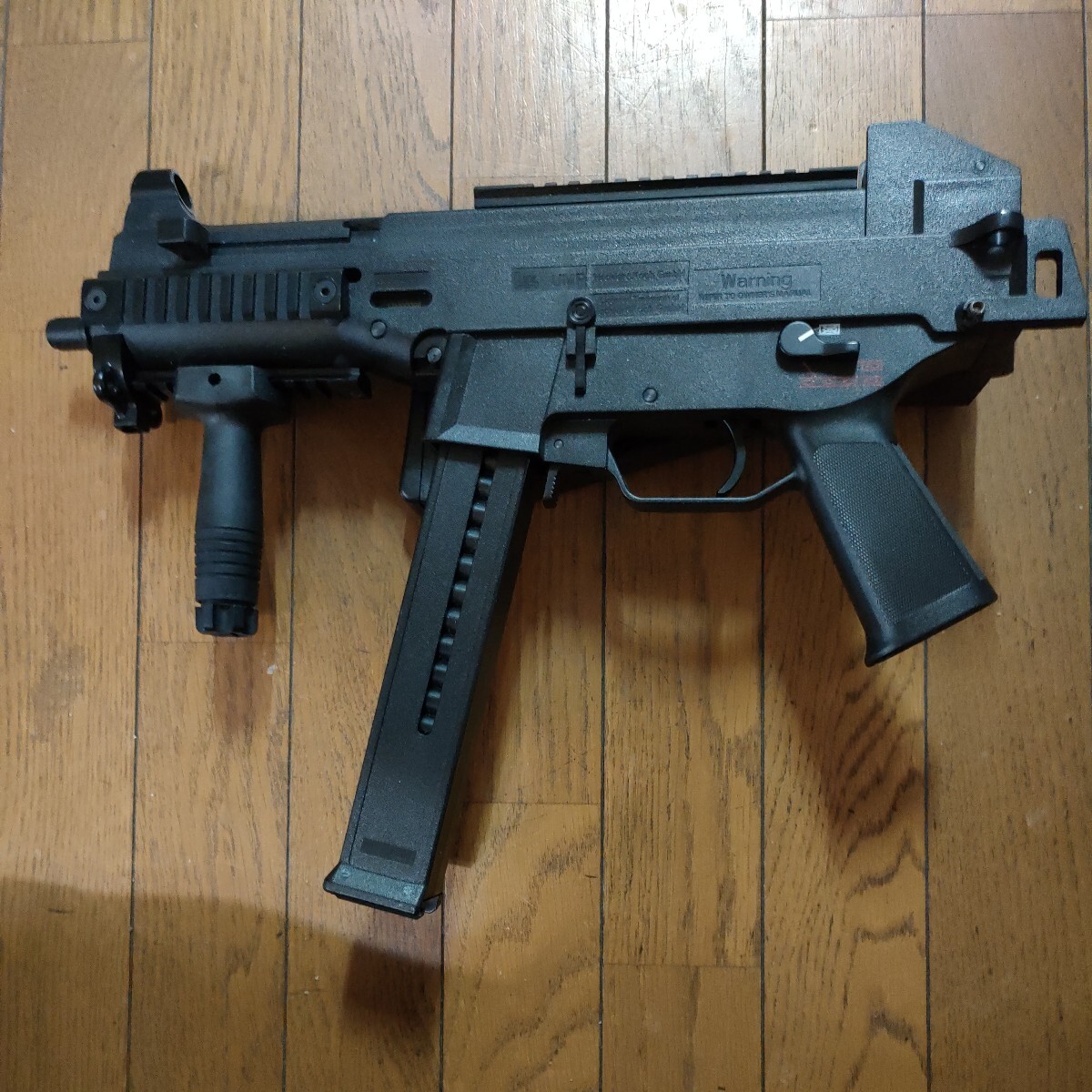 Yahoo!オークション - UMAREX Hk UMP9スタンダード電動ガン ホァグリッ...