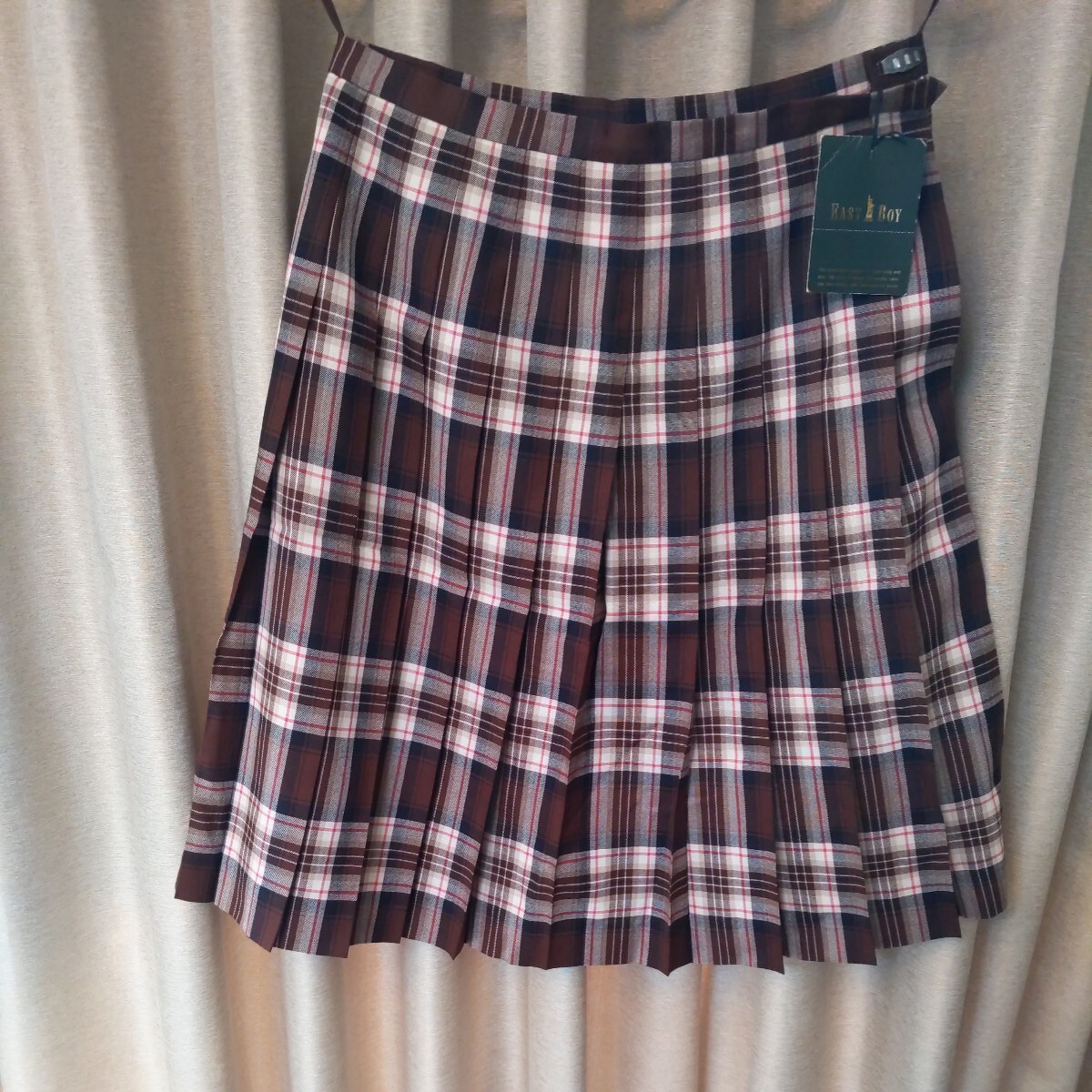 イーストボーイ /EASTBOY 15号 20本プリーツ 平織チェック スカート 定価15400円(スカート)｜売買されたオークション情報、yahooの商品情報をアーカイブ公開 ...