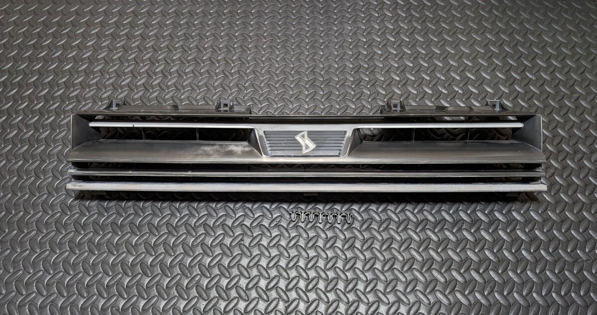 Yahoo!オークション - 日産 R31 スカイライン フロントグリル 前期 HR3...