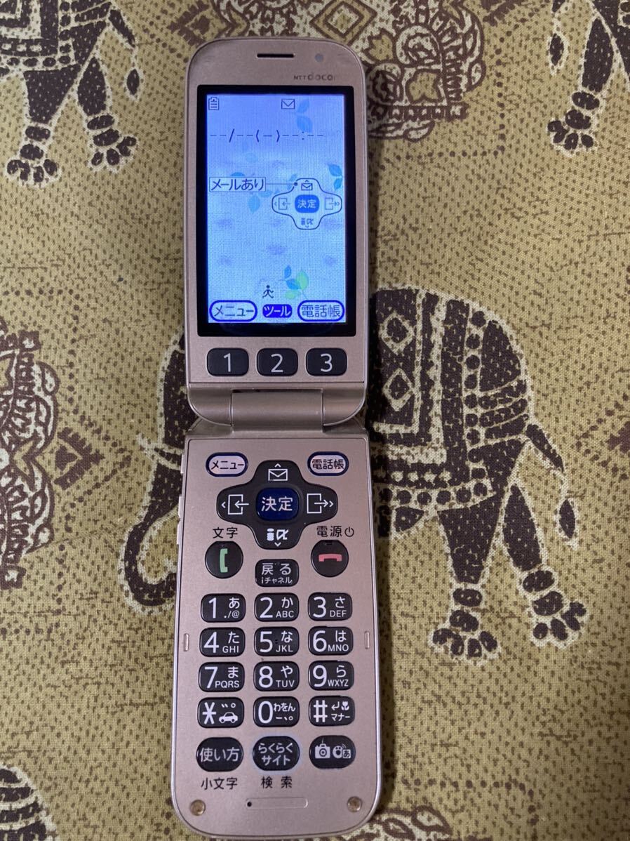 Yahoo!オークション - 中古 docomo ドコモ F-08C 富士通 FOMA らくらく...