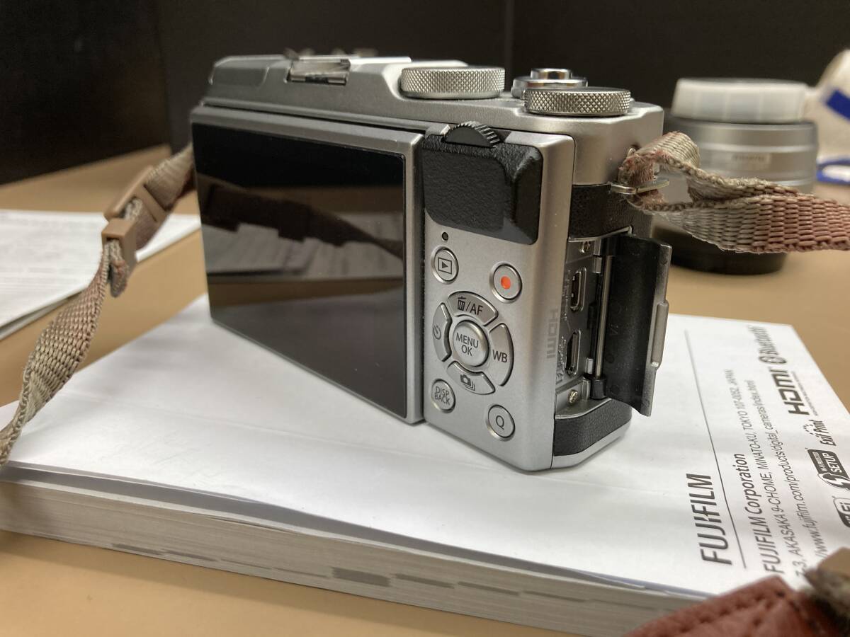 Yahoo!オークション - S106[06]S2(一眼カメラ) 中古 FUJIFILM/富士フィ...