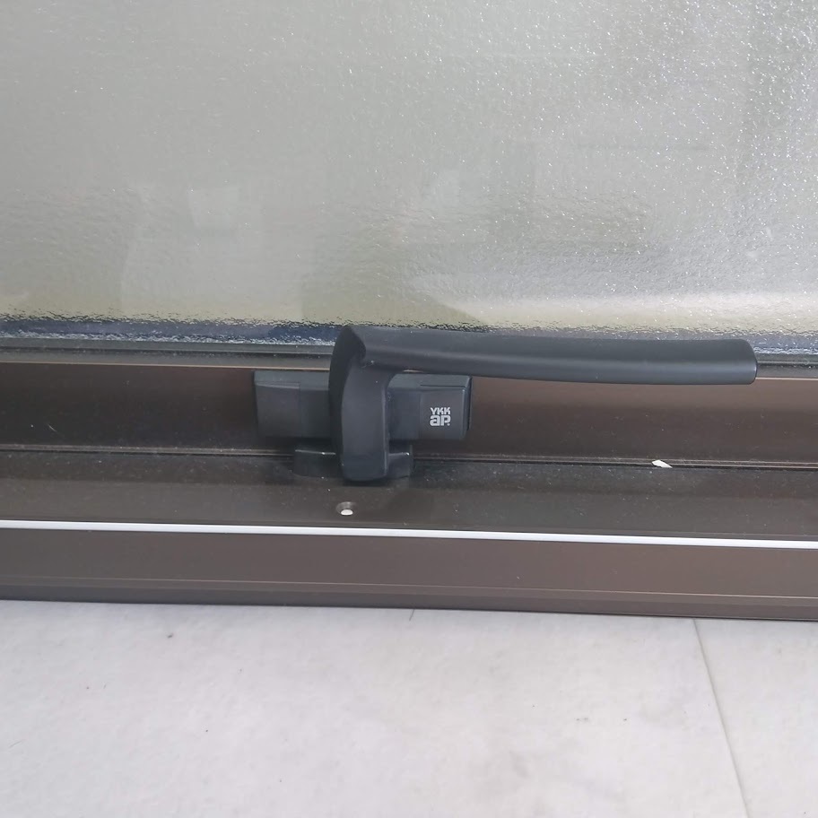 Yahoo!オークション - C1 YKK AP製 フレミング横すべりだし窓 未使用品