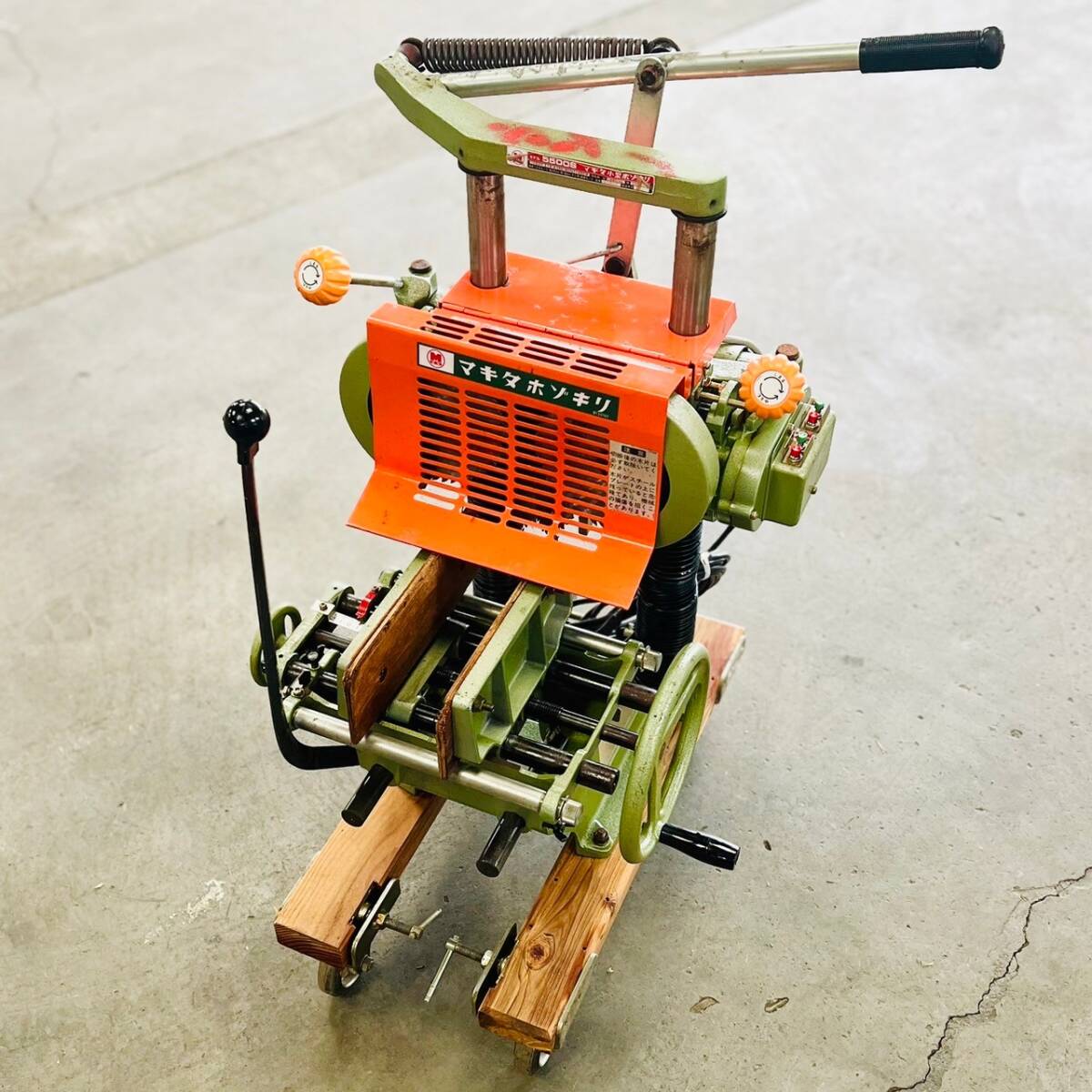 動作確認動画ありマキタ makita 小型ホゾキリ 5500S 100v 切断機 木工工具 大工 動作良好 領収OK w0330-2-2b(丸のこ)｜売買されたオークション情報、yahooの ...