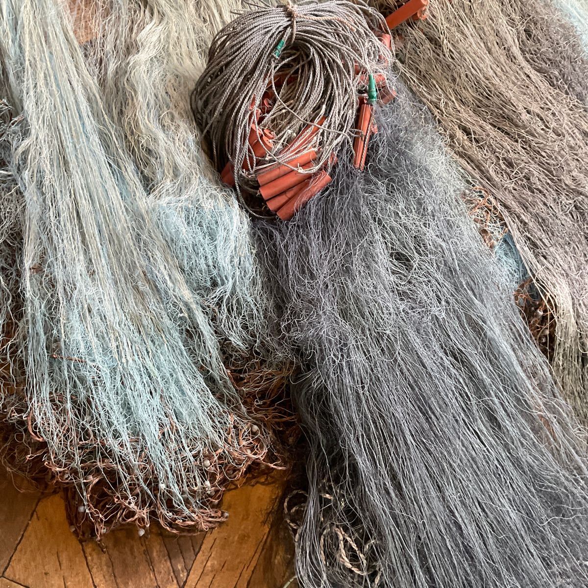 Yahoo!オークション - Y09/漁網 日本製 近江製網 丸オモリ付 まとめて...