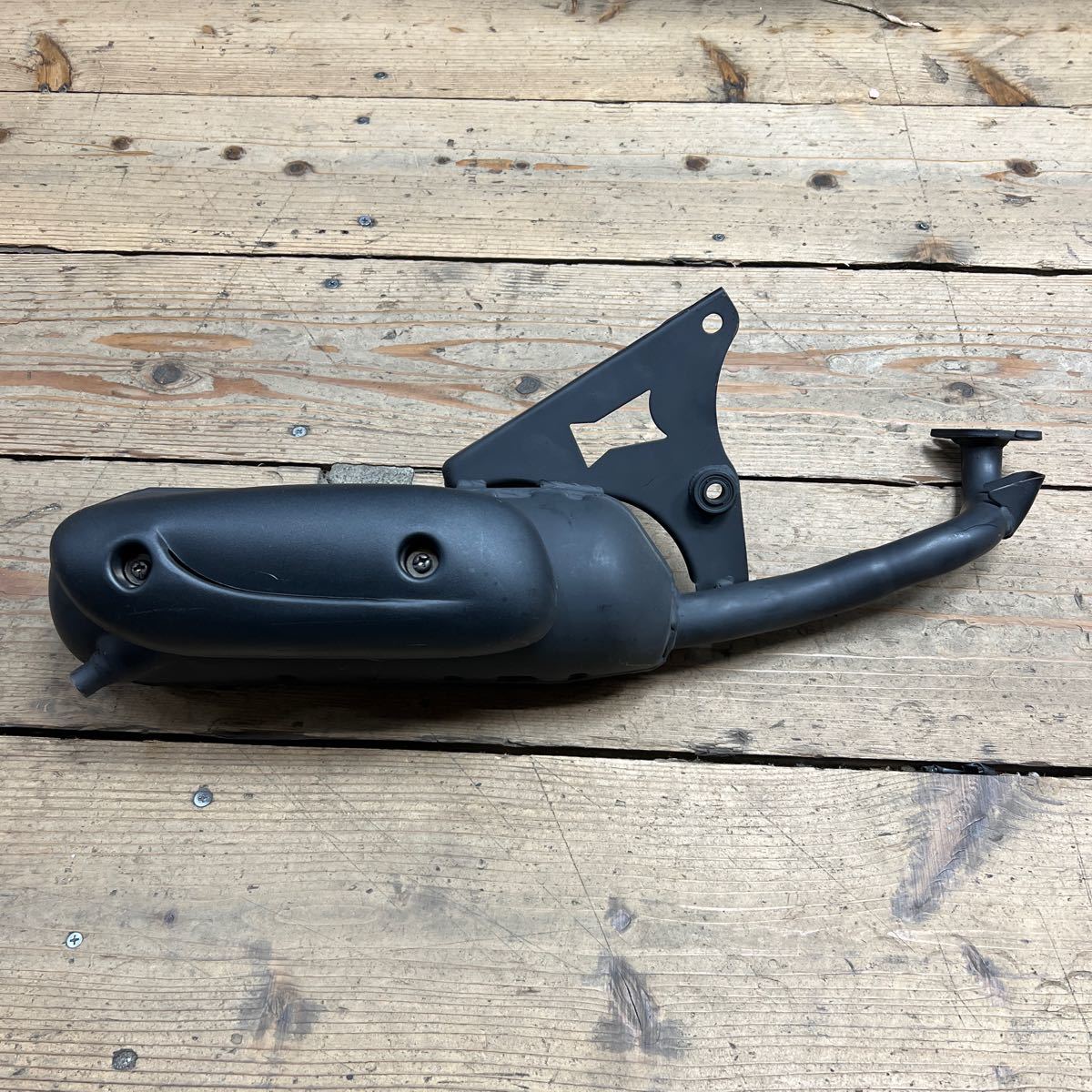 純正タイプ マフラー チャンバー ビーノ VINO 5AU YAMAHA ヤマハ 黒 社外 補修用 2ST 5AU-14610-01 規制前 ノーマル 互換(マフラー本体（社外）)｜売買された ...